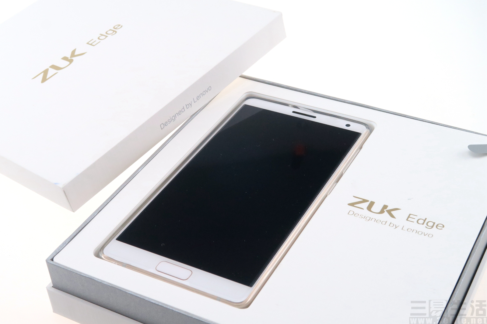 以小见大的精品旗舰 联想ZUK Edge开箱图赏—精美图赏—三易生活—E生活·E科技
