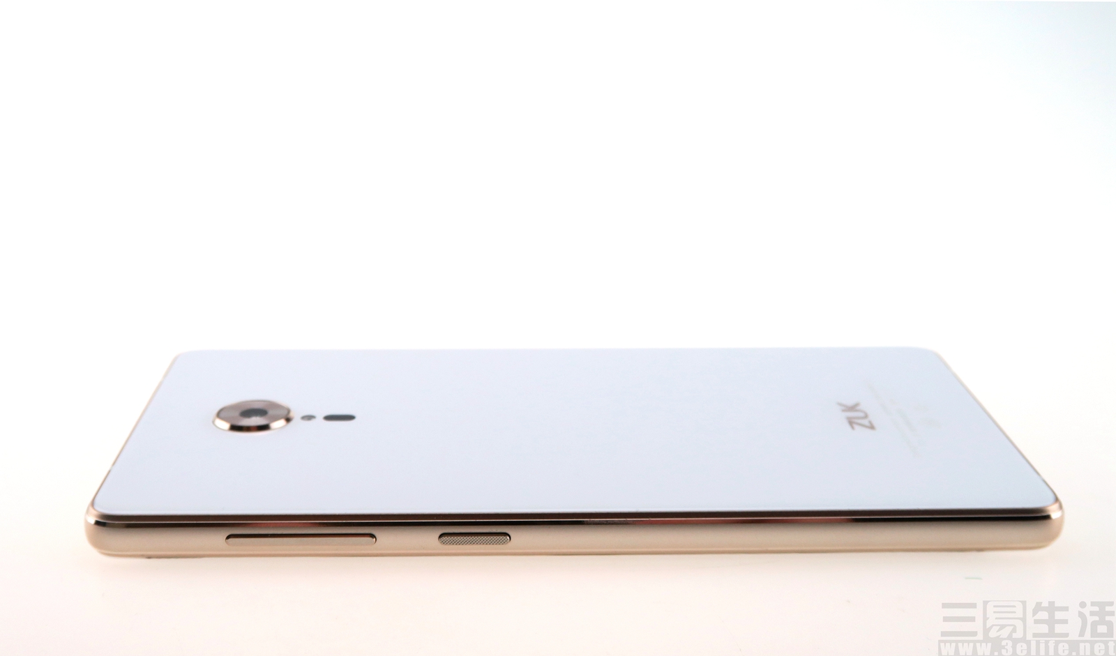 以小见大的精品旗舰 联想ZUK Edge开箱图赏—精美图赏—三易生活—E生活·E科技