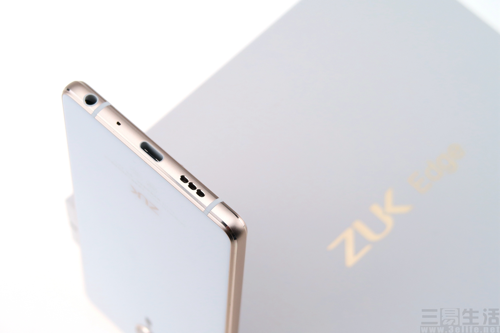 以小见大的精品旗舰 联想ZUK Edge开箱图赏—精美图赏—三易生活—E生活·E科技