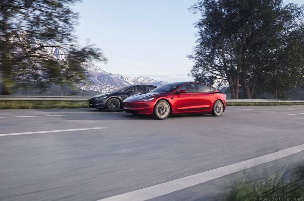 特斯拉Model 3焕新版25.99万元预售：设计、座舱、智能全面焕新—业界动态—三易生活—E生活·E科技